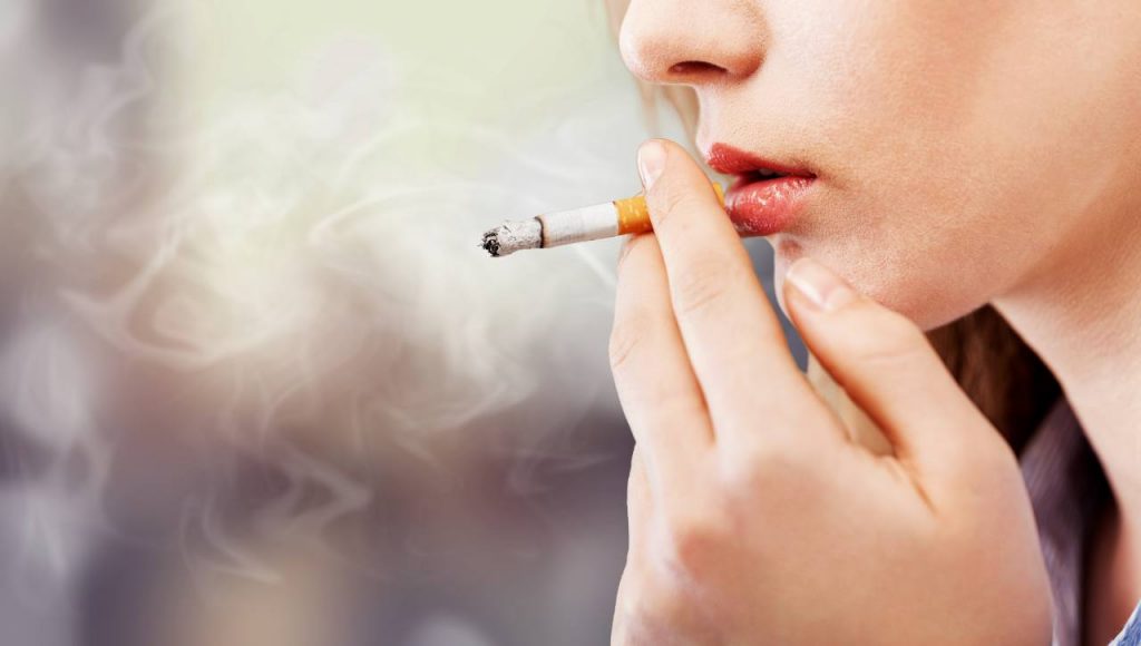 Fumo: donne che smettono guadagnano 10 anni di vita